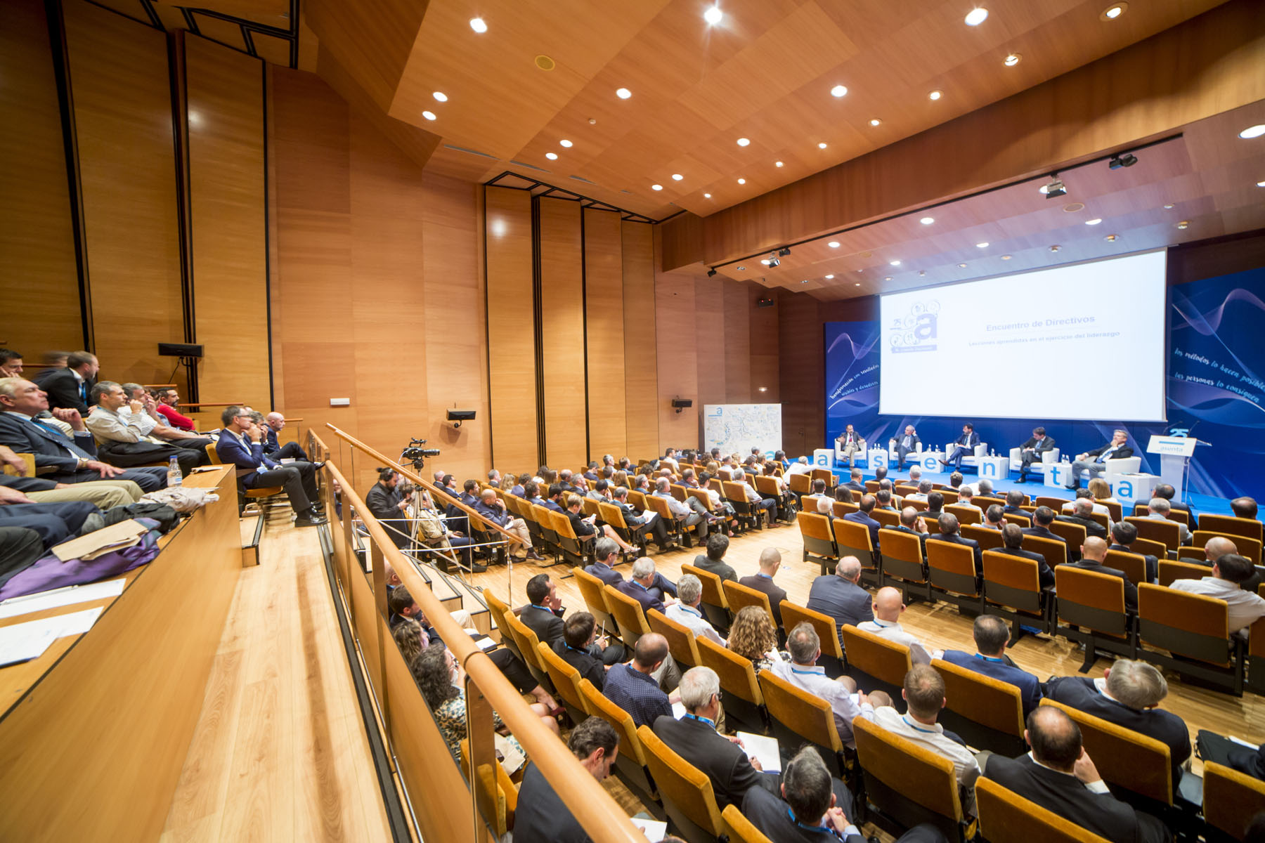 Emotiva y familiar celebración del 25 aniversario de ASENTA ...